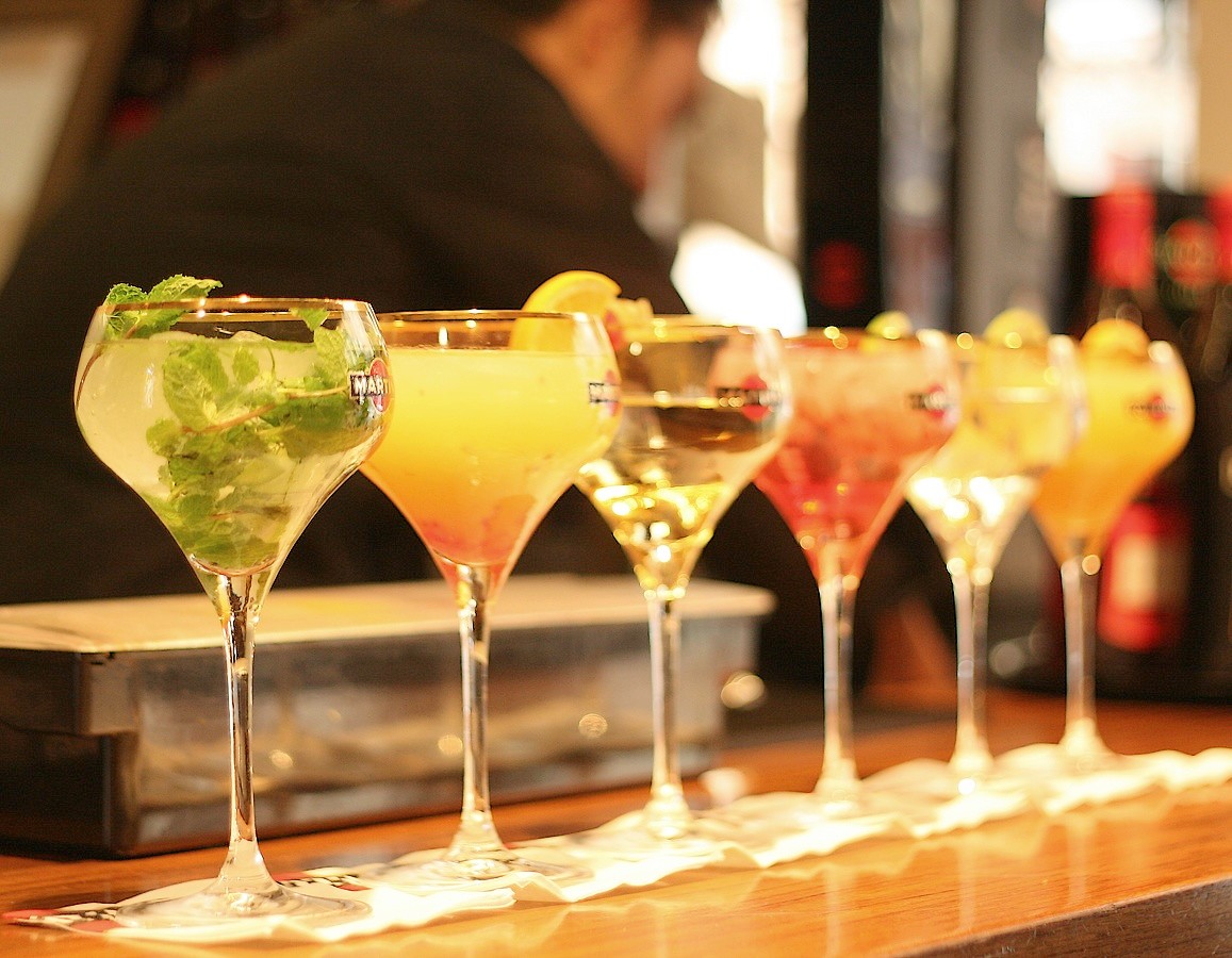 Teambuilding cocktail et mixologie à La Réunion – Team building à la ...